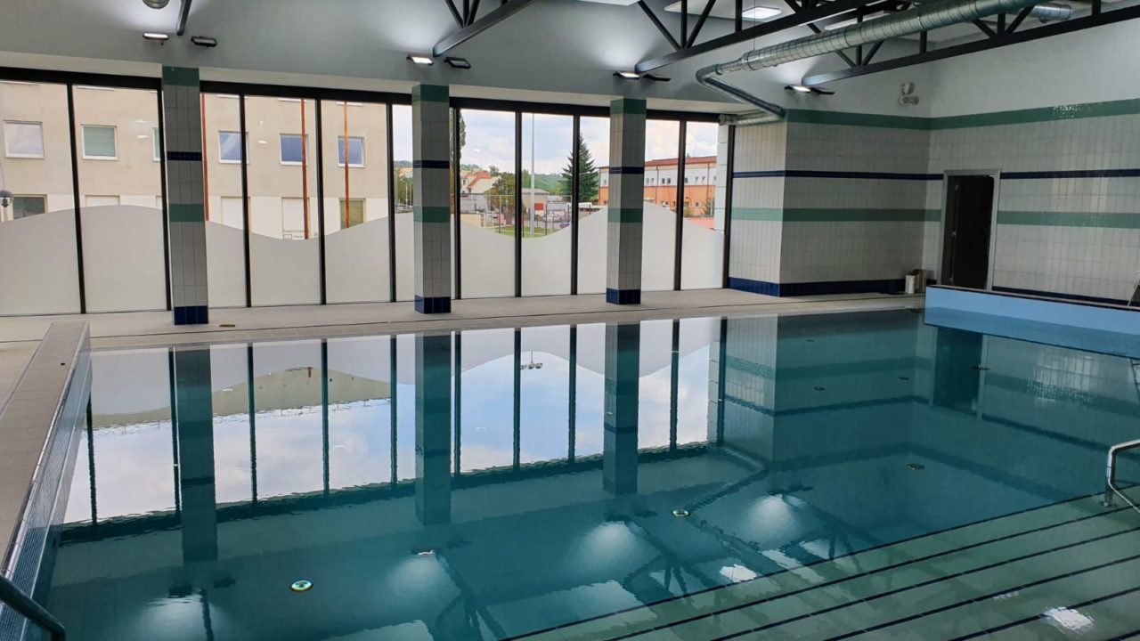 Plavecký bazén Slovany Plzeň | ALUFORES Plzeň